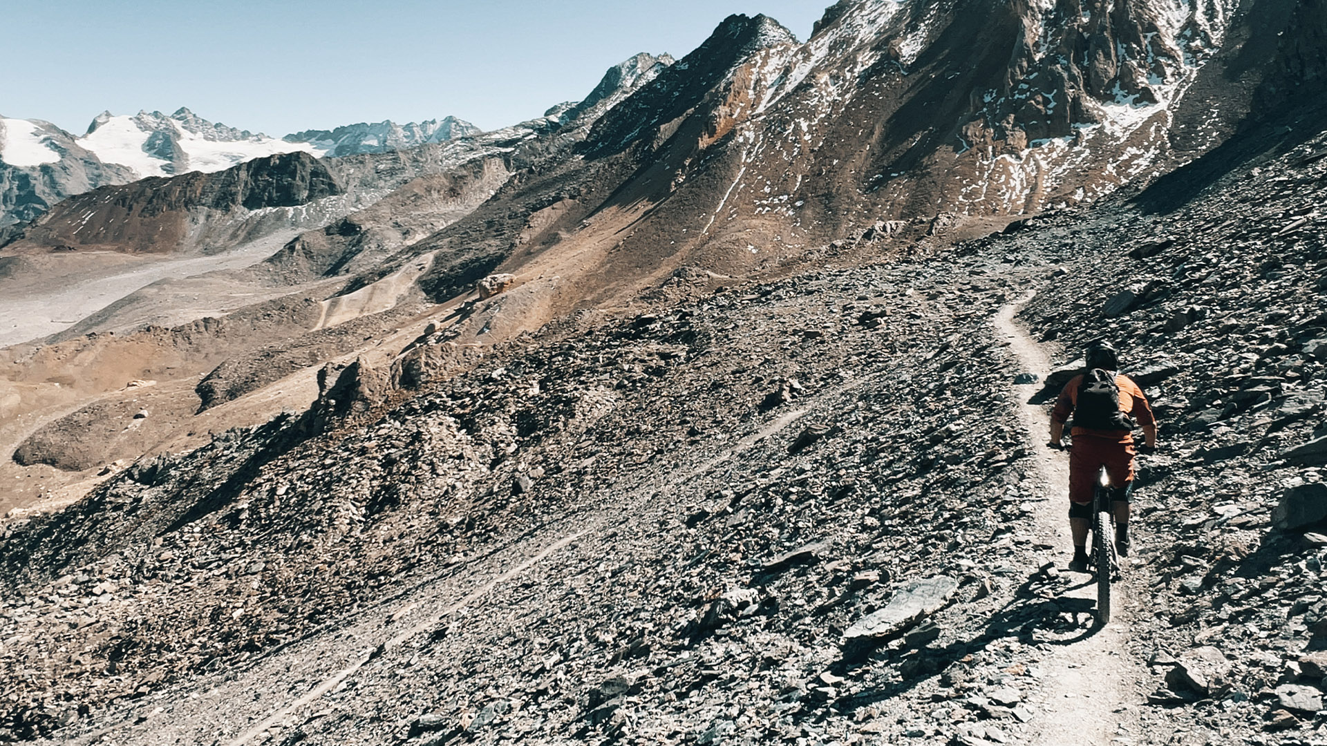 Ebike shuttled tour in Aosta Valley